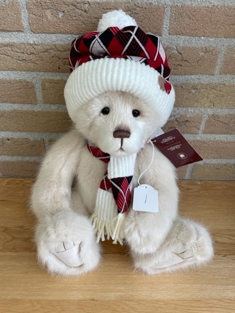 2023 Charlie Bears Cozy, 41cm. | CB232344A | CB232344A