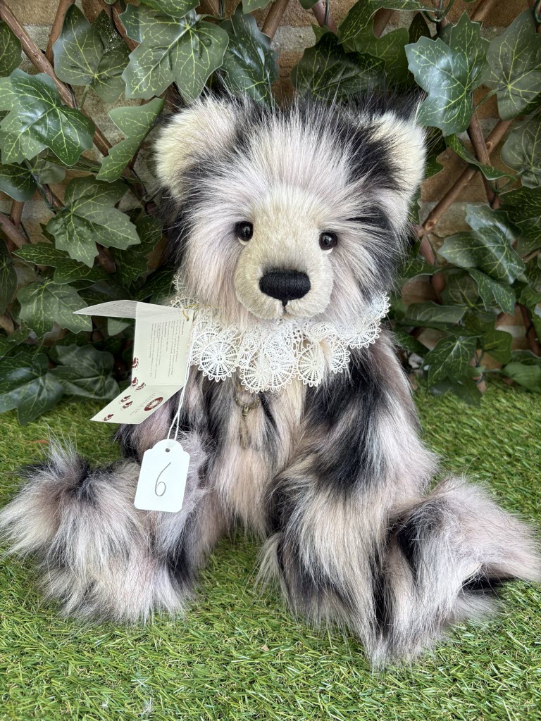 Nieuw 2025 Charlie Bears